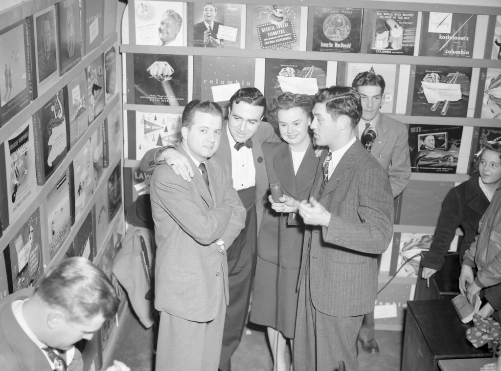 Sammy Kaye Autograph Signing - Kingsport Public Library and Archives