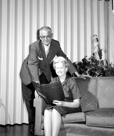 Mr. and Mrs. Harold A. Anderson - Kingsport Public Library and Archives